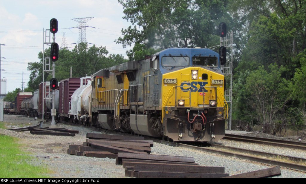 CSXT 675